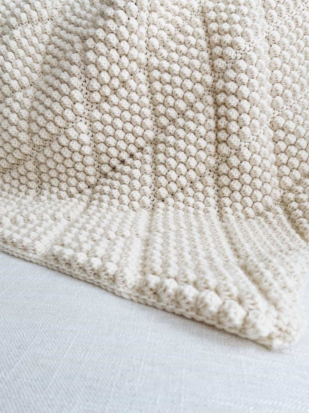 18 Beautiful and Stylish Monochrome Crochet Patterns