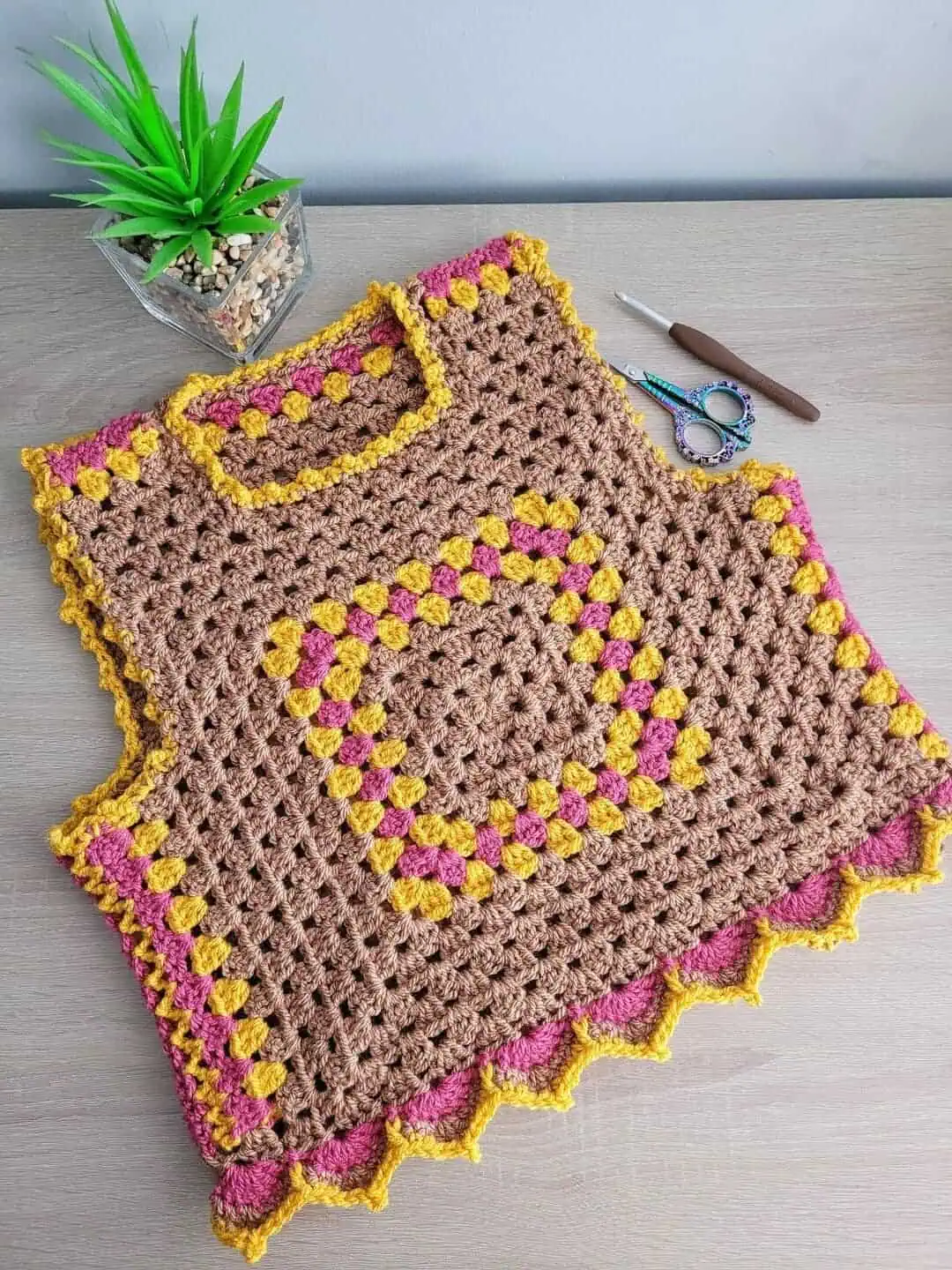 21 Amazing 1970s Style Crochet Patterns We Should Bring Back